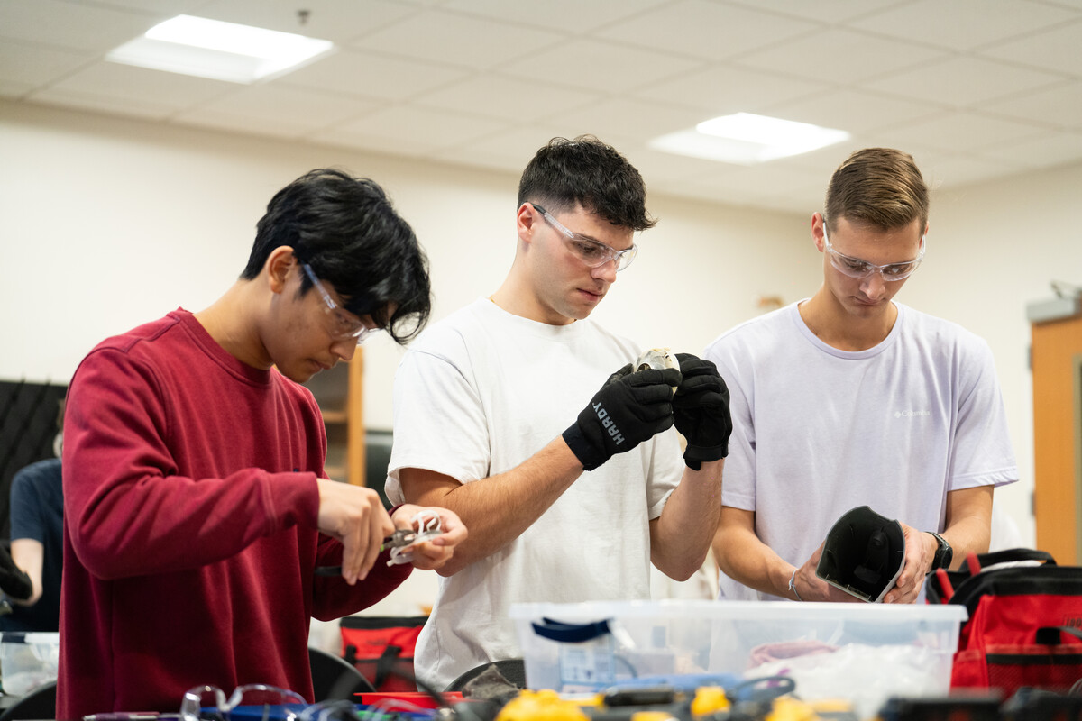 Materials Science Lab | School of Engineering | University of St. Thomas