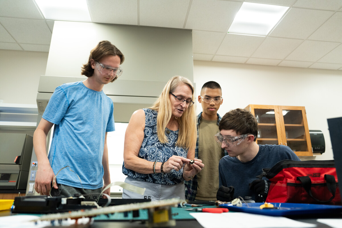 Materials Science Lab | School of Engineering | University of St. Thomas